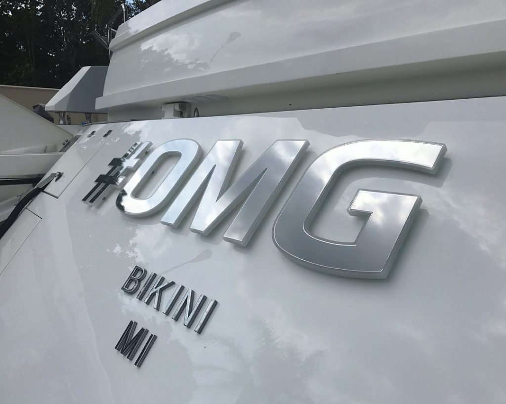West Palm Beach Signs | Yacht Lettering | Flyachtsigns